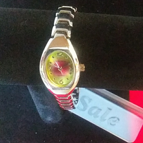 No Boundaries | Jewelry | No Boundaries Watch With Golden Face Rose ...